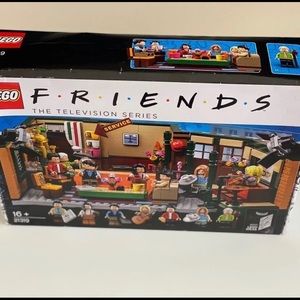 Lego | Games | Lego Friends Central Perk Set | Poshmark